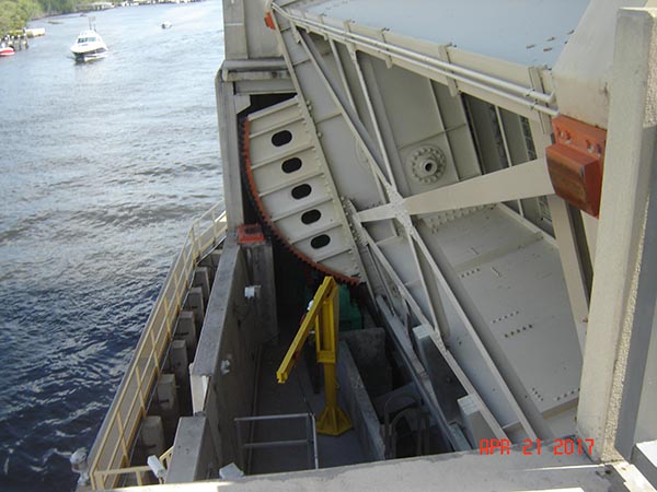 FDOT Palm Beach County Construction - Ocean Avenue Bridge Painting